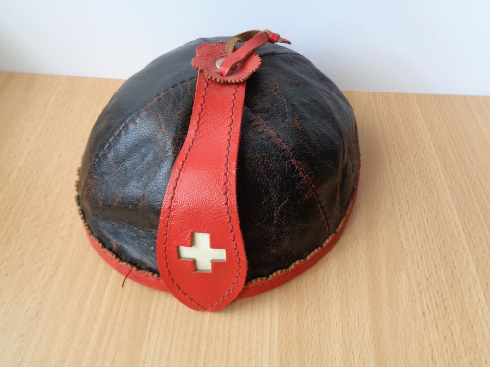 BERNER MUTZ KAPPE JODLER-KAPPE SCHWEIZ LEDERKAPPE 58 (Gebraucht) in ...