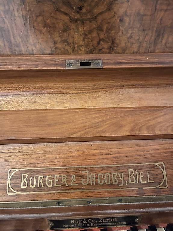 Piano droit ancien Burger & Jacoby Biel Mod. I (Gebraucht) in Grône für ...