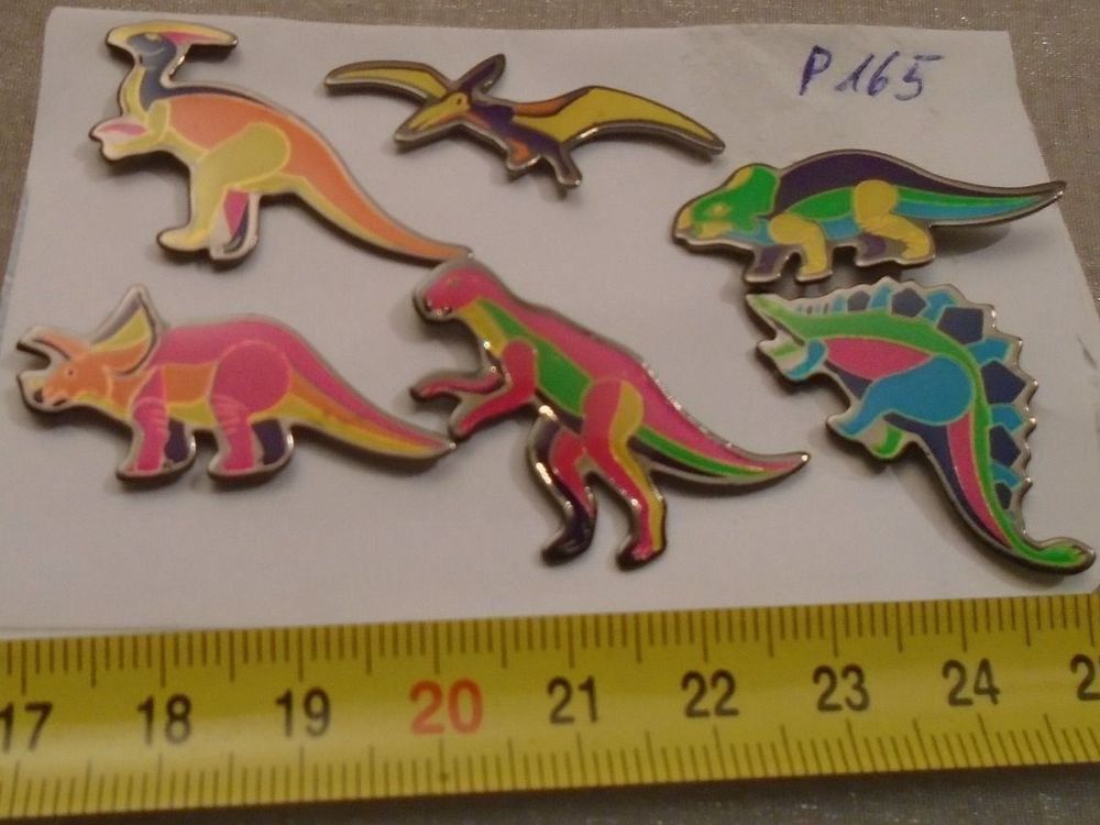 6 ver. Dino Saurier Pins (L560) (Gebraucht) in Winterthur für CHF 3 ...