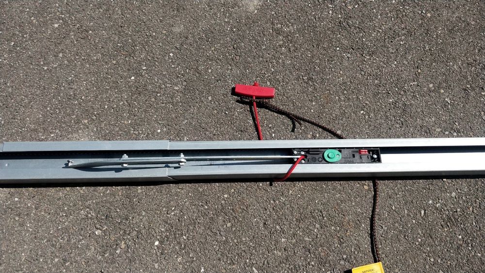 Garagentorantrieb Chamberlain MotorLift 700 EV (Gebraucht) in Oberwil ...