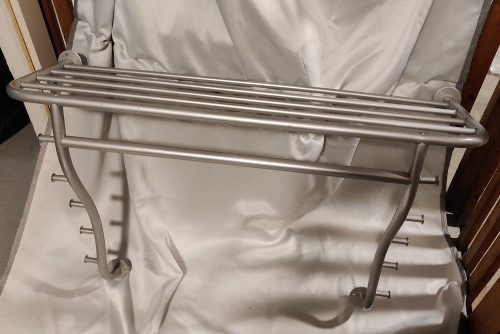LOGGA Garderobe & Hutablage (Gebraucht) in Basel für CHF 60 – nur ...