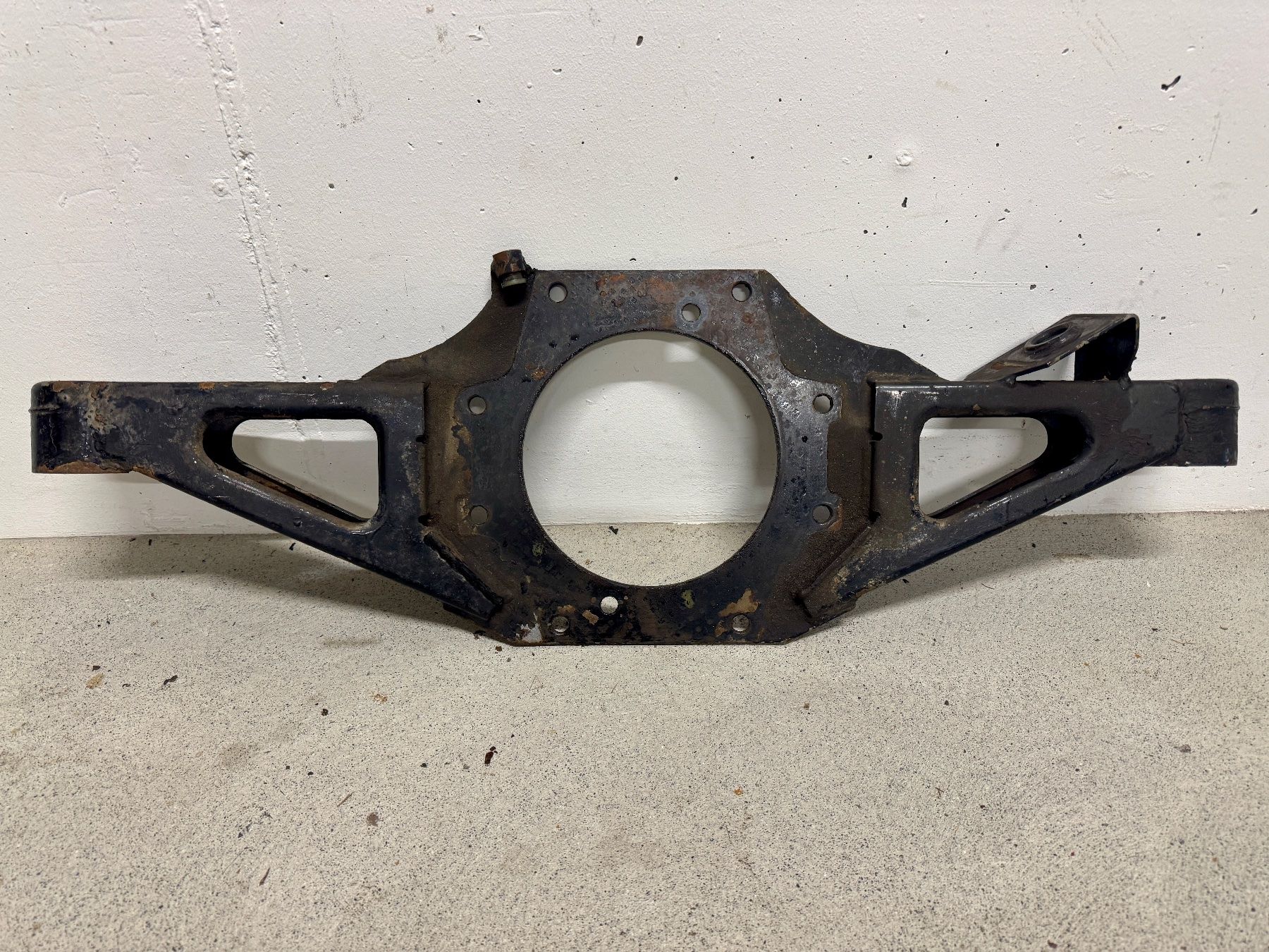 Querträger VORNE für Steyr-Puch Pinzgauer 710/712 (Gebraucht) in ...