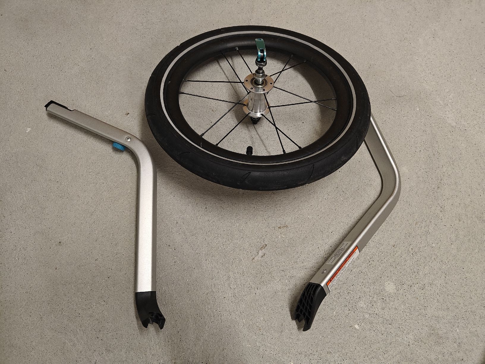 Thule Chariot Jogging Kit / Set (für 2er Thule) (Gebraucht) in ...