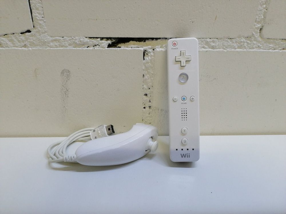 Wii Remote weiss mit Nunchuk-Controller (Gebraucht) in Buchs ZH für CHF 25 – mit Lieferung auf ...