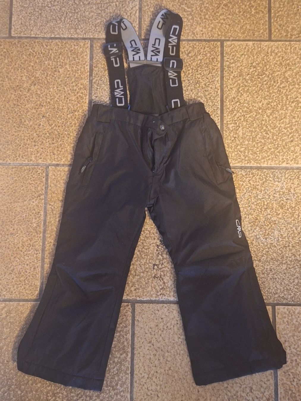 Pantalon de ski CMP noir avec bretelles, taille 104 👍 (D'occasion) à ...