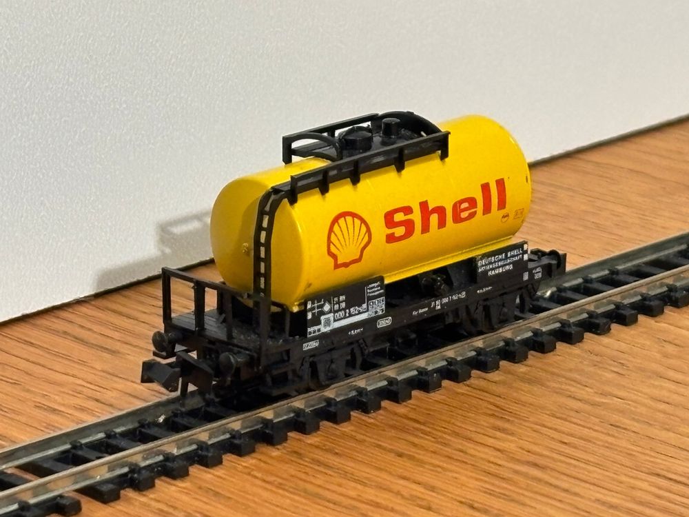 a704: Kesselwagen SHELL (Spur N) (Neu (gemäss Beschreibung)) in ...