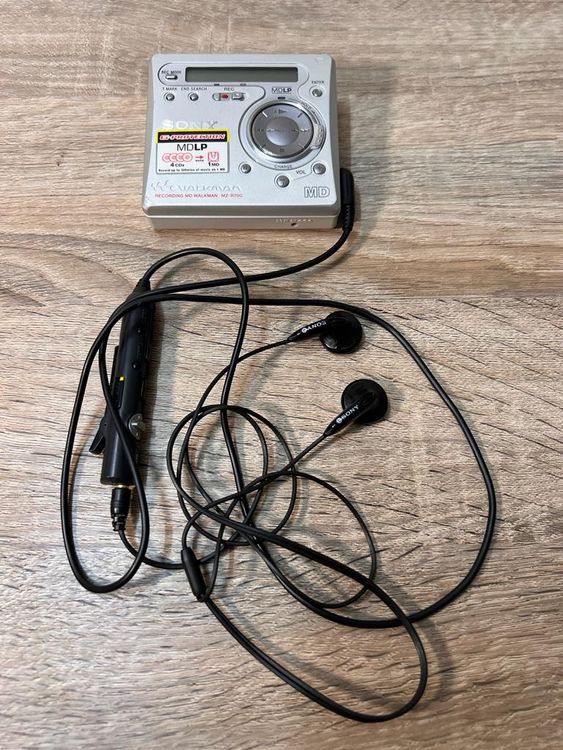 Sony Mini Disc Walkman MZ-R700 mit 1 MD CD‘s | Kaufen auf Ricardo