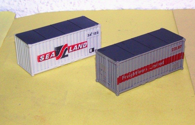Lima H0 2 Container von SeaLand + Fraightliner. in 1:87 | Kaufen auf ...