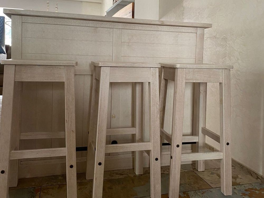 Bar Theke mit 3 Hocker (Gebraucht) in winterthur für CHF 1 – nur ...