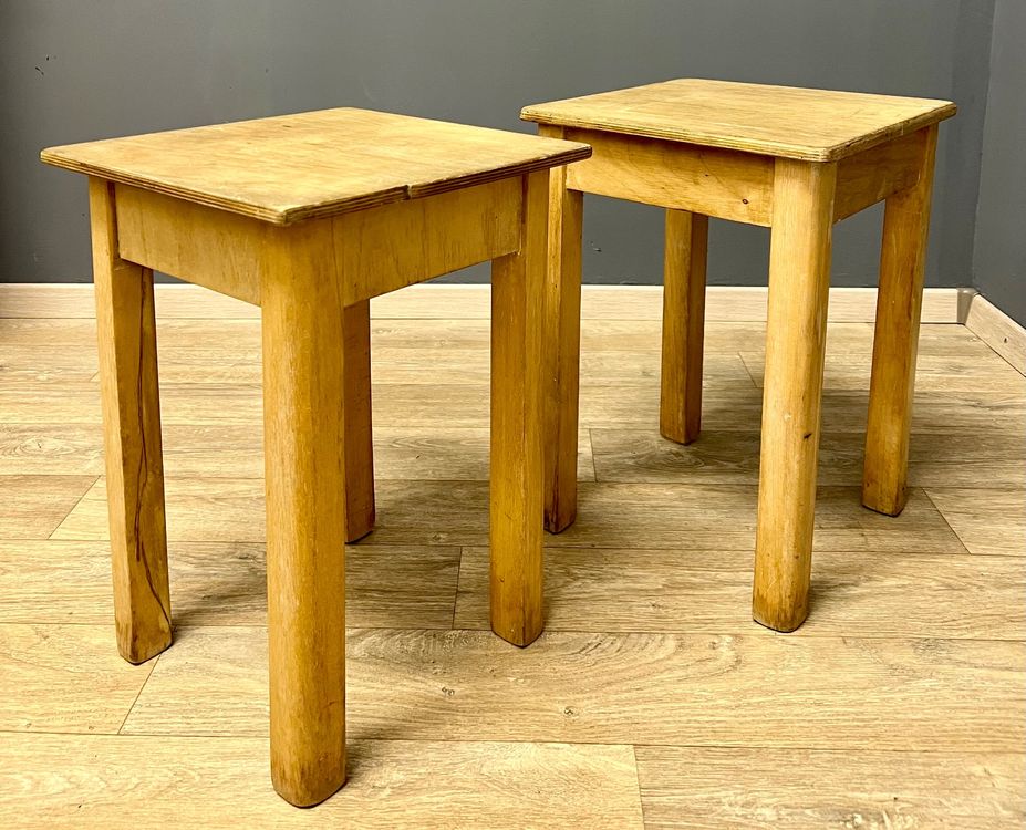 2 Stück Alte Vintage Hocker Taburett Holz Hocker (Gebraucht) in Reigoldswil für CHF 69 – mit ...