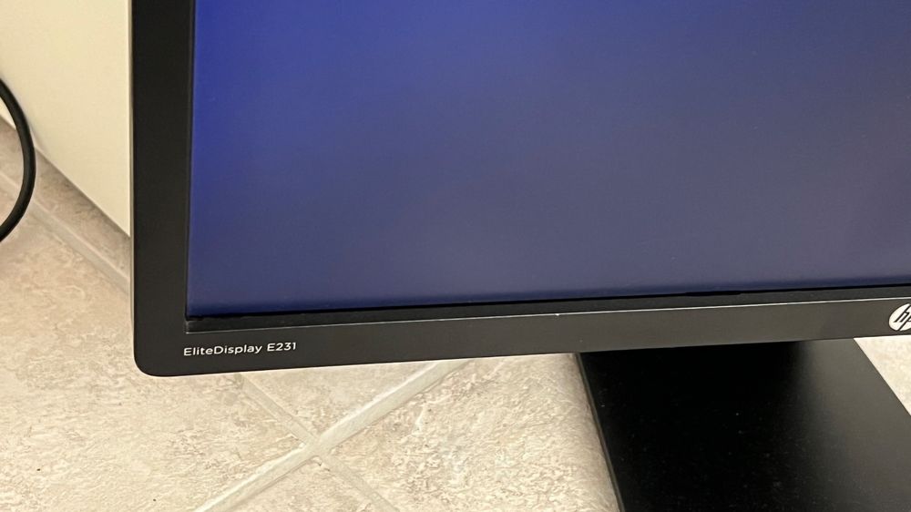 EliteDisplay E231 23 Zoll Monitor mit LED-Hintergrundbeleuc (Gebraucht ...