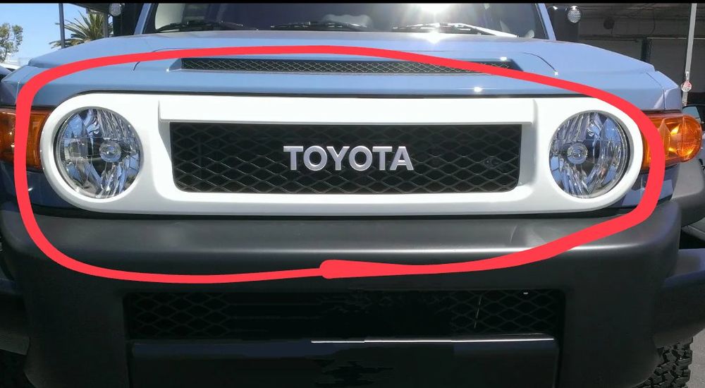Original Toyota FJ Cruiser Kühlergrill Weiss (Neu (gemäss Beschreibung ...