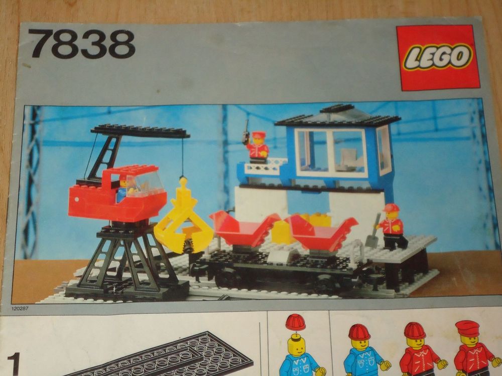 Lego 7838 Güterbahnhof 1983 Bauplan (Gebraucht) in Schattdorf für CHF 7 ...