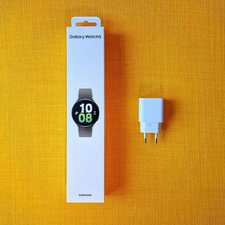 Neue Samsung Galaxy Watch5 44mm LTE Graphite inkl. Zubehör | Kaufen auf ...