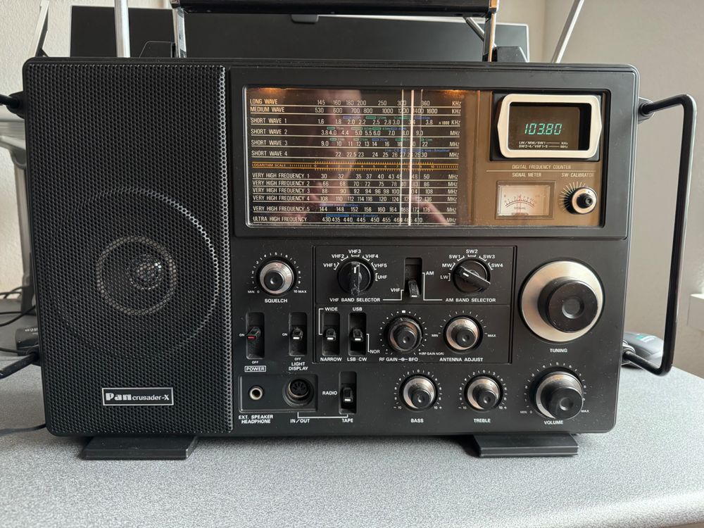 Pan-Crusader-X Mod. 82F1 Radio Weltempfänger 12 BandReceiver (Gebraucht ...