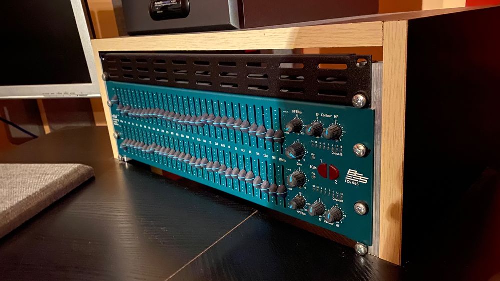 BSS FCS966 Stereo Graphic Equalizer (Gebraucht) in Arlesheim für CHF ...