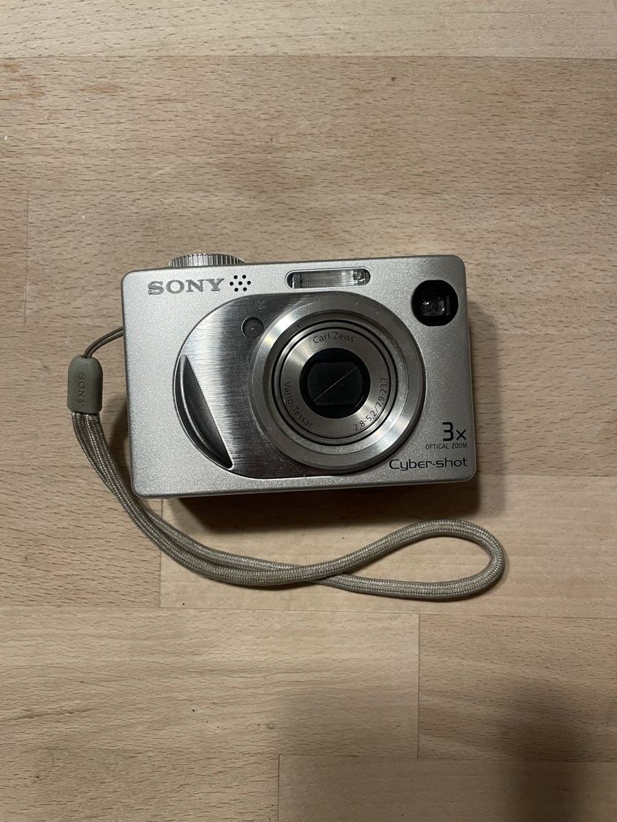 Sony Cyber-shot 3x Zoom 7.9-23.7 mm, 5.1 Mega Pixel (Gebraucht) in ...