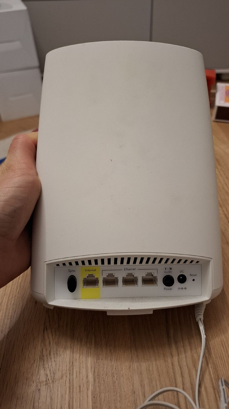 Netgear Orbi Mini Router RBR40 (Gebraucht) in Bern für CHF 30 – mit ...