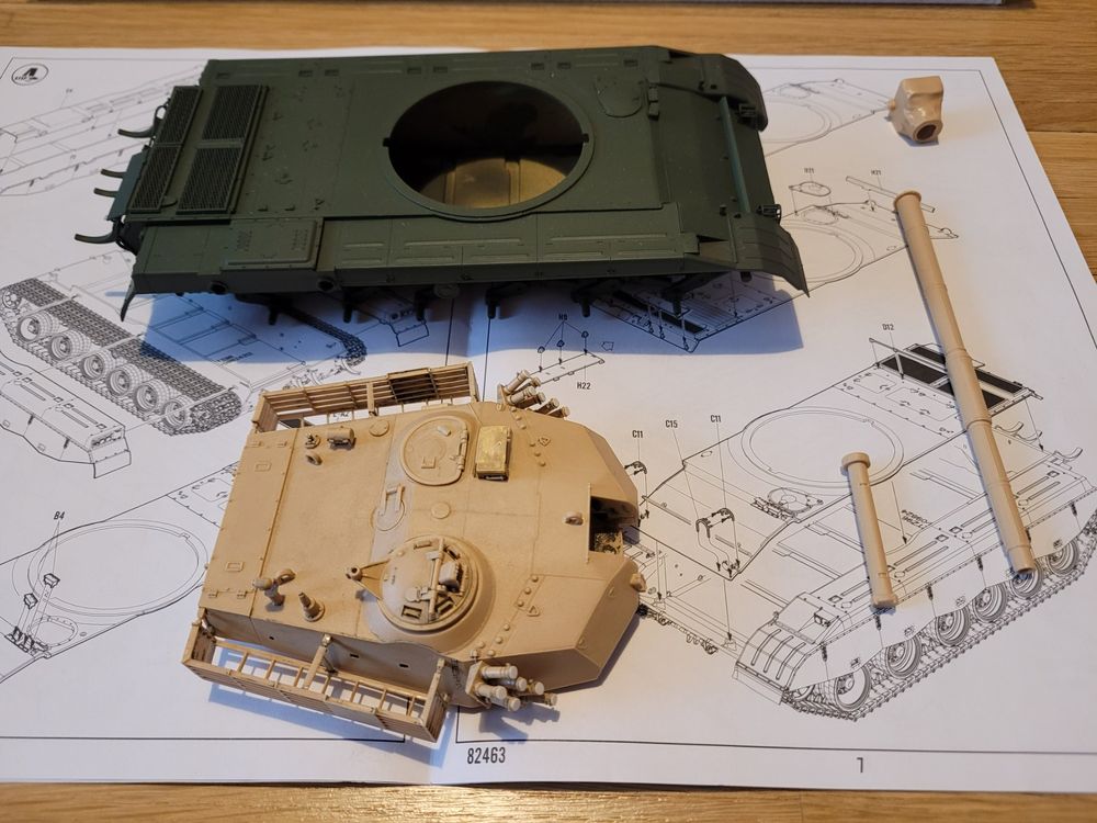 Hobbyboss 82463 ZTZ-96 Chinese MBT 1/35 gebaut & grundiert 2 (Gebraucht ...