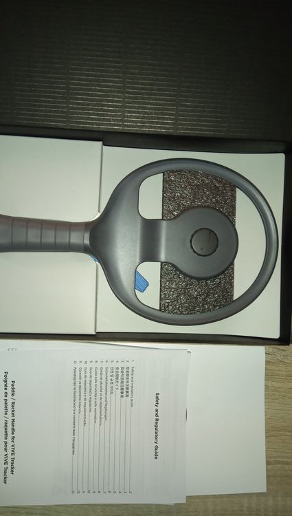 HTC Vive Ping Pong Paddle - ungebraucht | Kaufen auf Ricardo