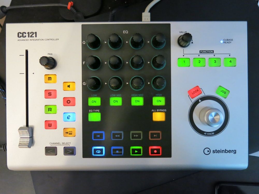 DAW Steinberg Cubase Controller CC121 | Kaufen auf Ricardo