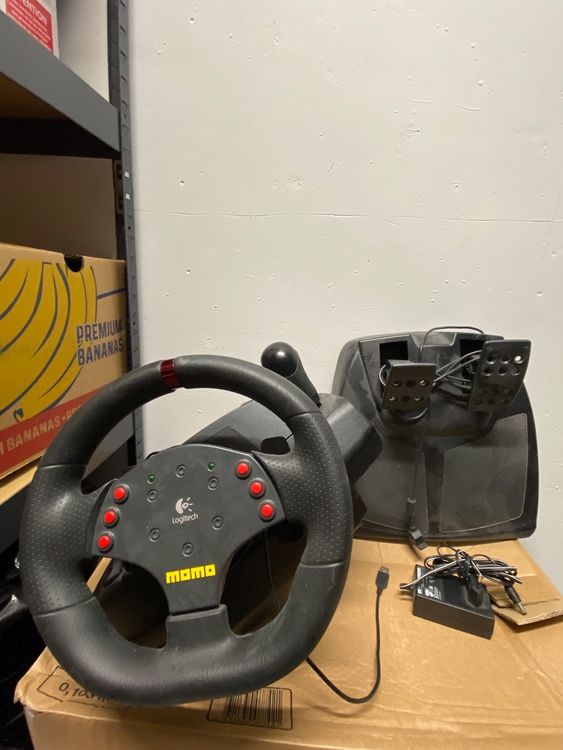 Logitech Momo Racing Lenkrad | Kaufen auf Ricardo