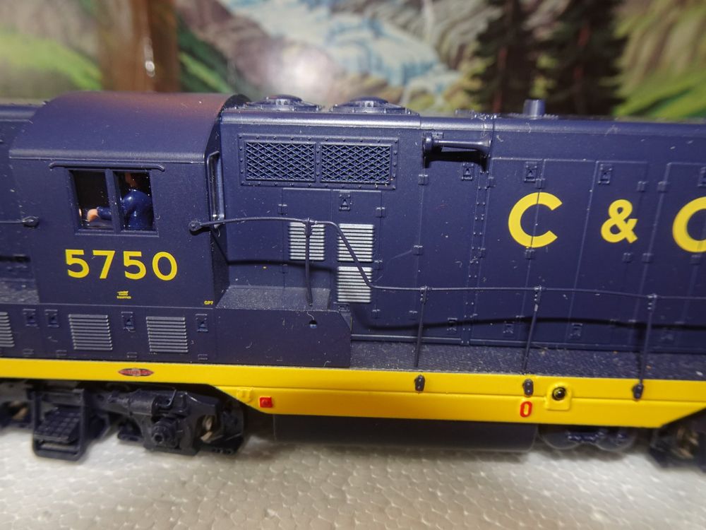 ATLAS 8356 US Diesellok GP 7 C & O 5750 H0 GL | Kaufen auf Ricardo