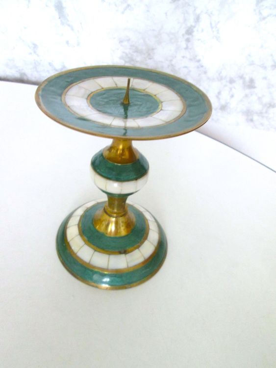 Kerzenhalter aus emailliertem Messing und Perlmutt (Gebraucht) in Sementina für CHF 15 – mit ...