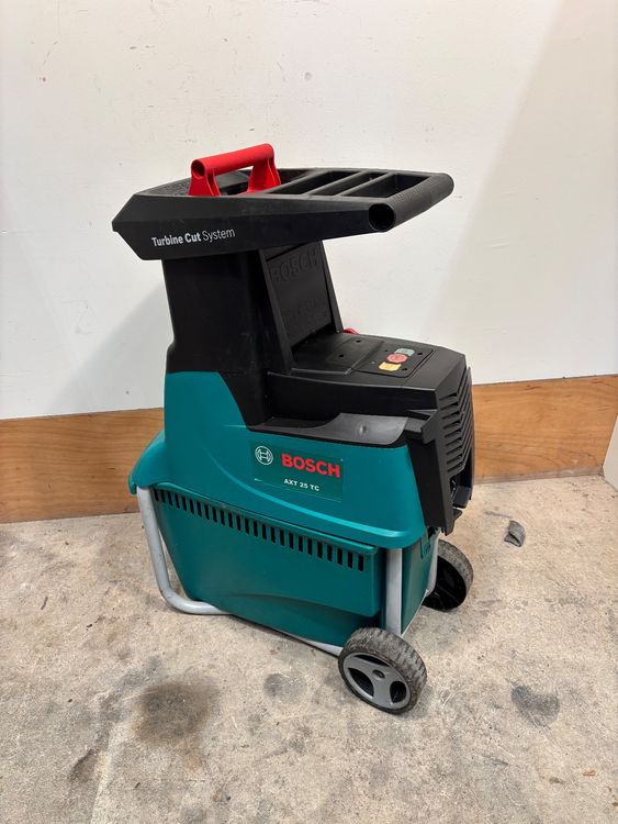 Bosch Axt 25 Tc Piept Nur