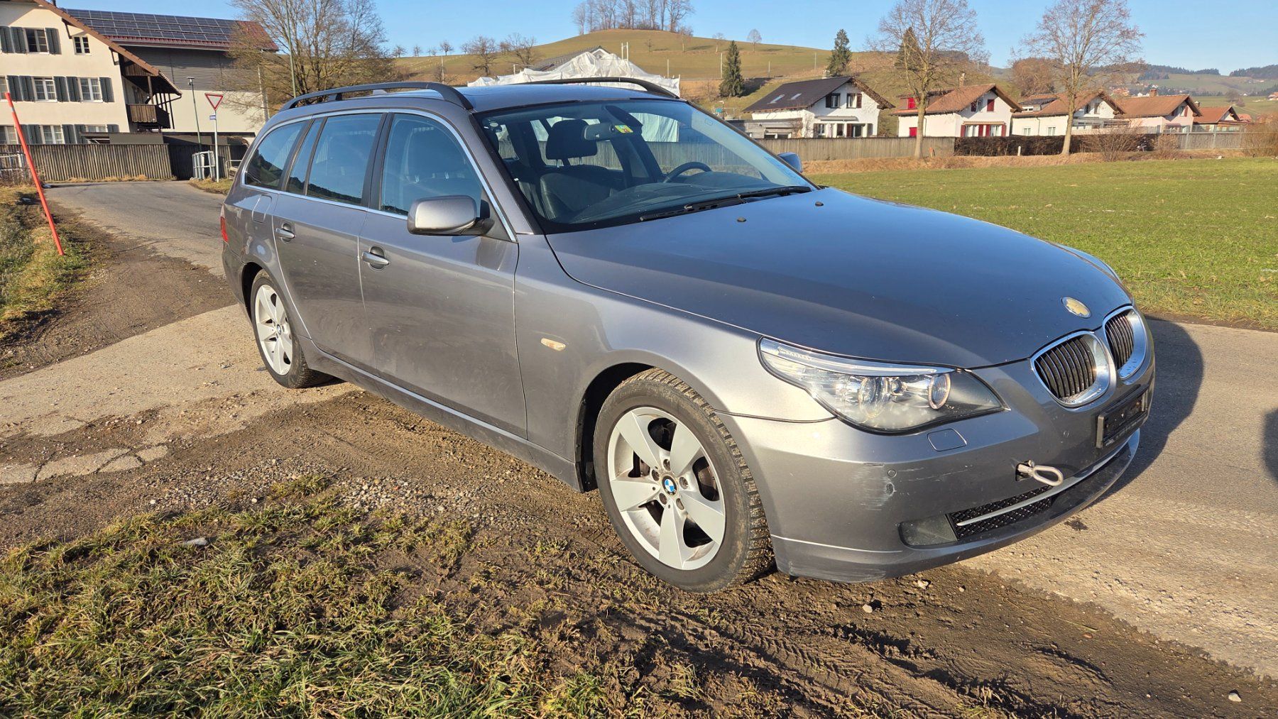 Luxus Auto Mit Defekt Verkaufen Fotos