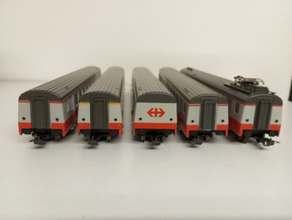 Liliput: 5 x SBB "Swiss Express" Wagen | Kaufen auf Ricardo
