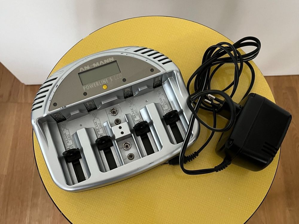 Ansmann Powerline 5 LCD - Batterieladegerät (Gebraucht) in Fällanden ...