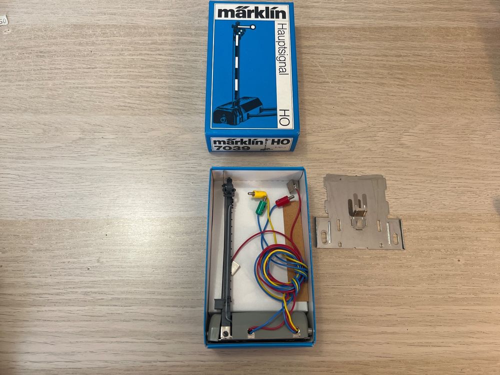 Märklin 7039 Hauptsignal H0 OVP NEU (Neu und originalverpackt) in St ...