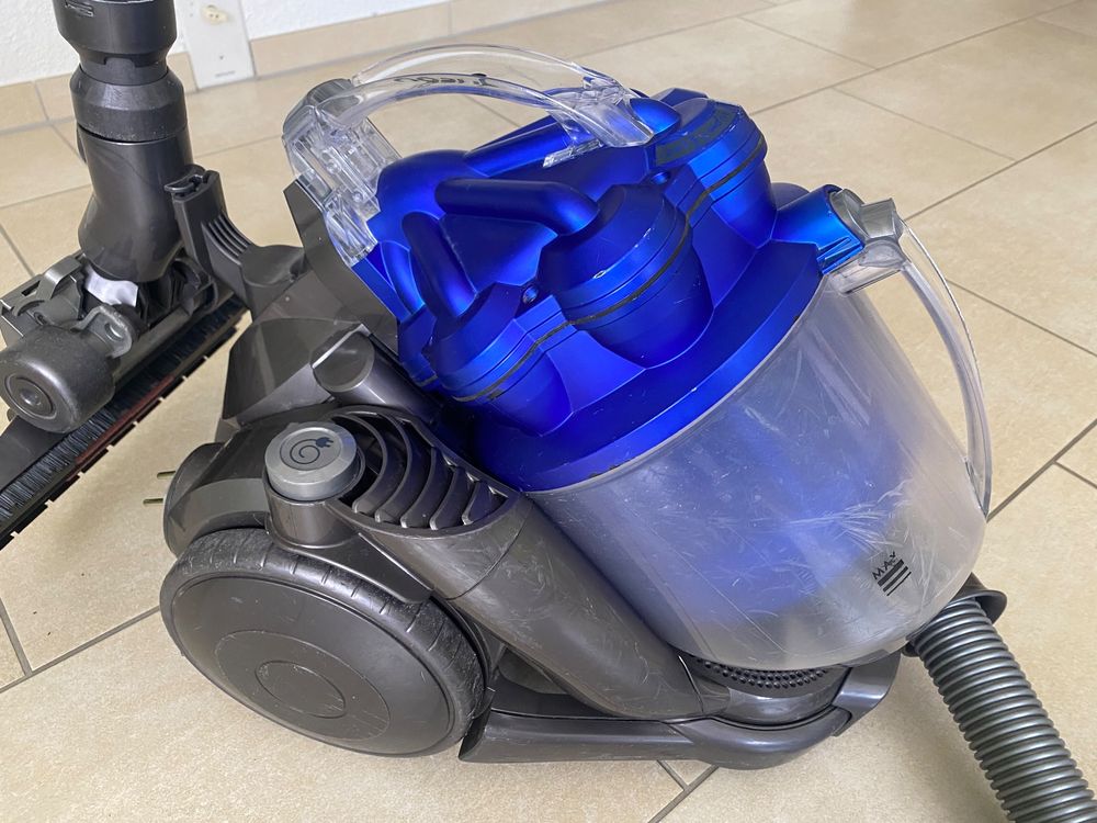 Staubsauger Dyson DC29 | Kaufen auf Ricardo