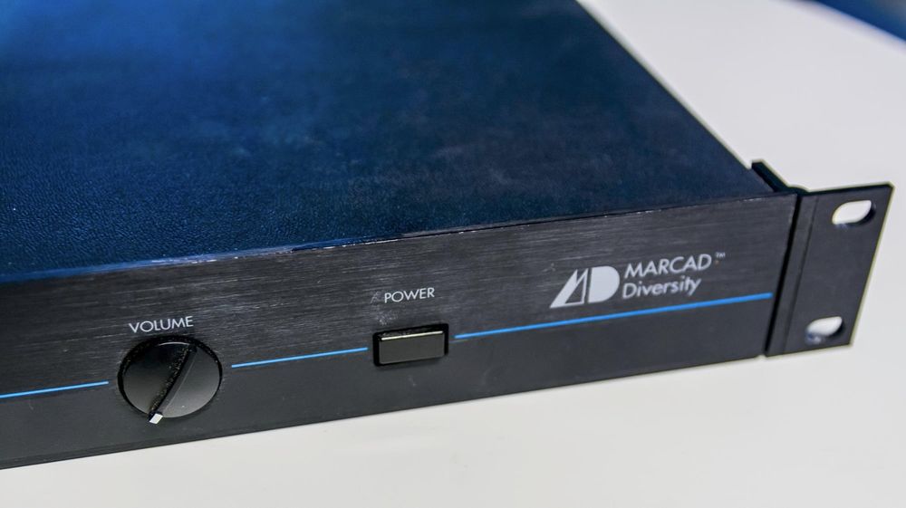 SHURE EC4 Diversity Wireless Receiver / Mikrophonempfänger (Gebraucht ...