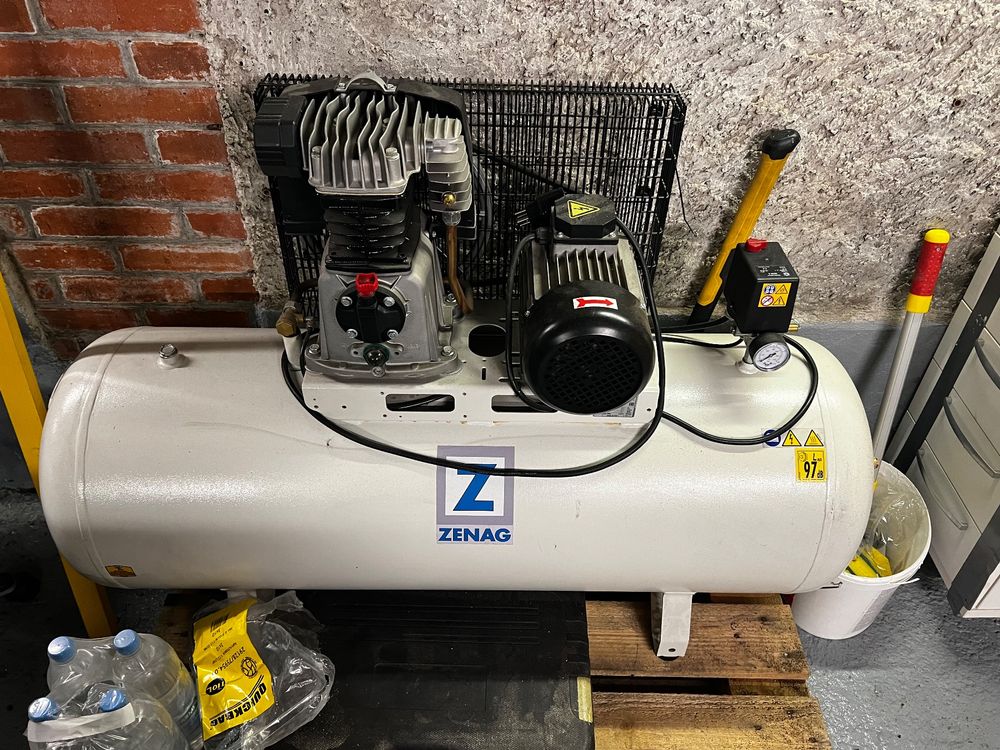 Druckluftkompressor 200l Zenag | Kaufen auf Ricardo