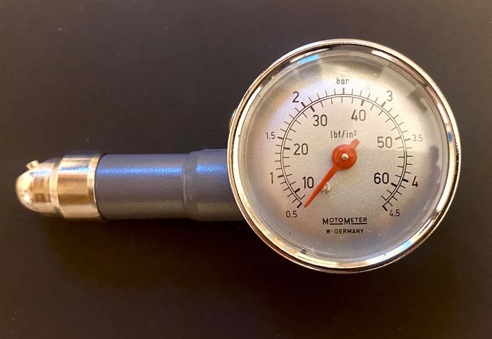 Antiker Reifendruckprüfer von Motometer Oldtimer W-Germany | Kaufen auf ...
