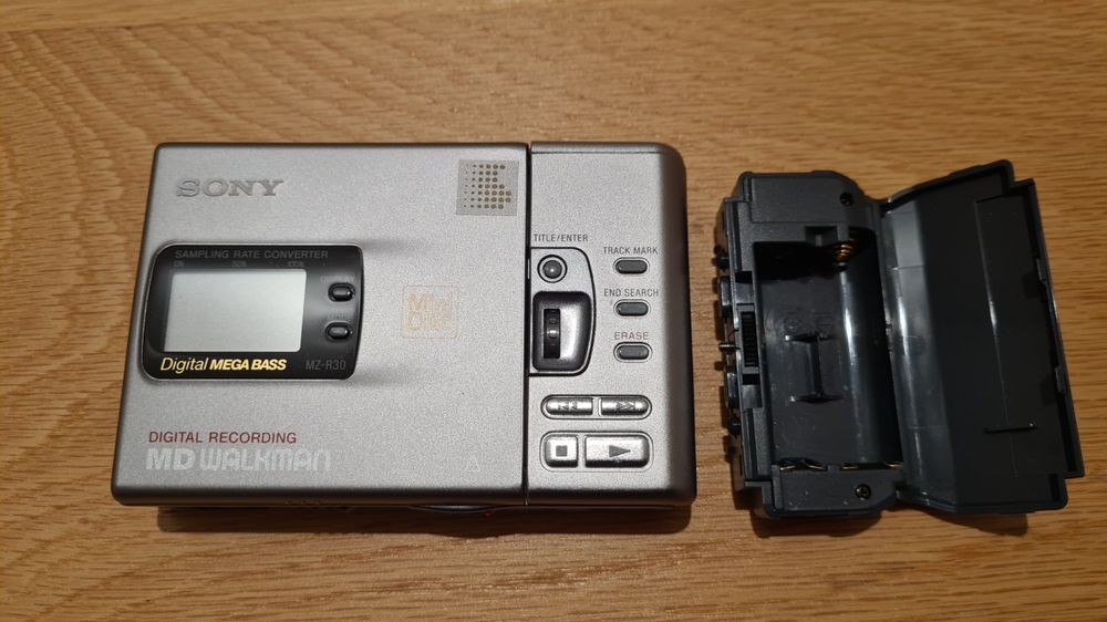 Original Vintage SONY MiniDisc Walkman Recorder MZ-R30 (Gebraucht) in ...