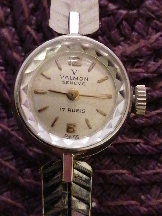 Montre Valmon Genève plaqué or (Gebraucht) in PRINGY für CHF 28 – mit ...