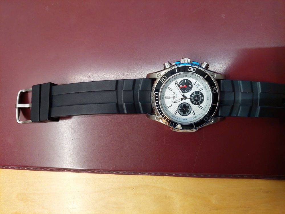 Casio Taucheruhr (Gebraucht) in Glarus für CHF 45 – mit Lieferung auf ...