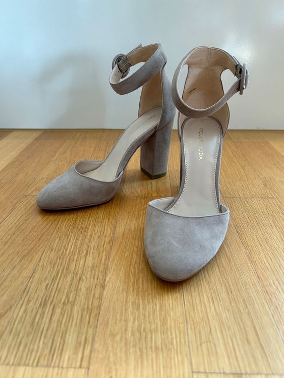 7M ca. 37.5 beige Wildleder Pumps (Gebraucht) in Zug für CHF 1 – mit ...