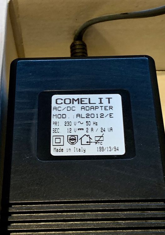 Transformator 220V - 12Volt / 2 Amp. in Gehäuse mit Kabel (Neu und ...