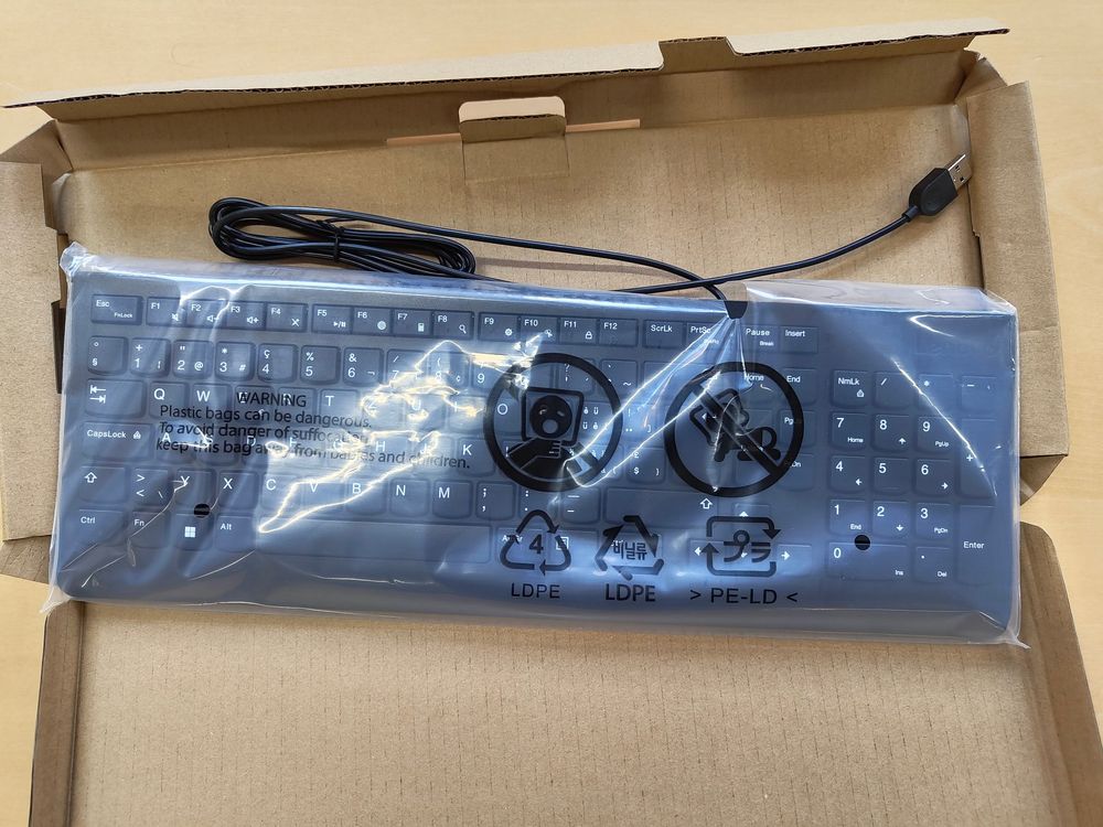 LENOVO USB Tastatur EKB-536A neu und Original verpackt (Neu und originalverpackt) in Emmenbrücke ...