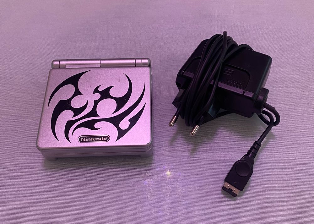 Gameboy Advance SP Tribal Edition mit original Ladekabel (Gebraucht) in ...