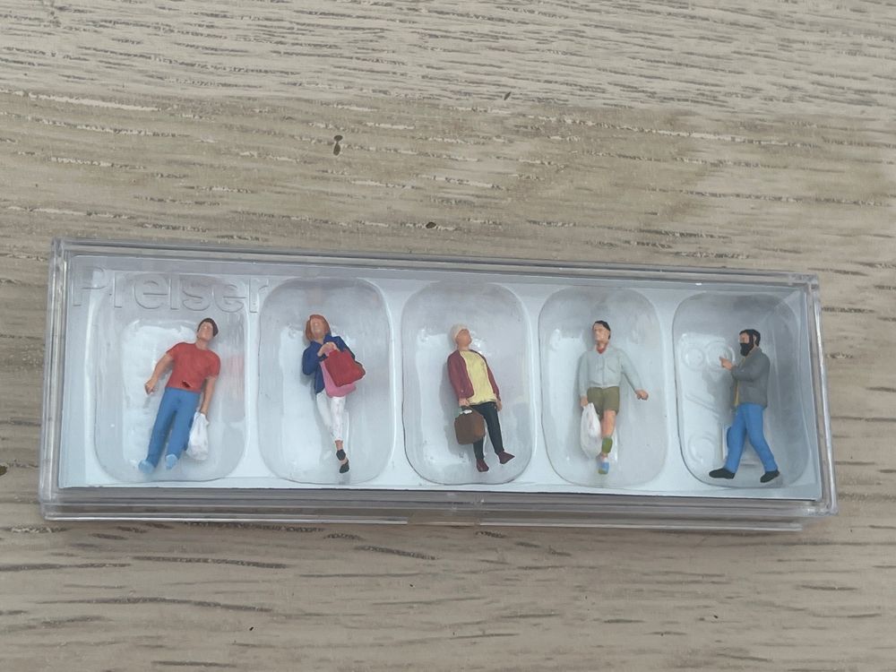 Preiser 10673 H0 OVP NEU (Neu und originalverpackt) in St-Aubin-Sauges ...