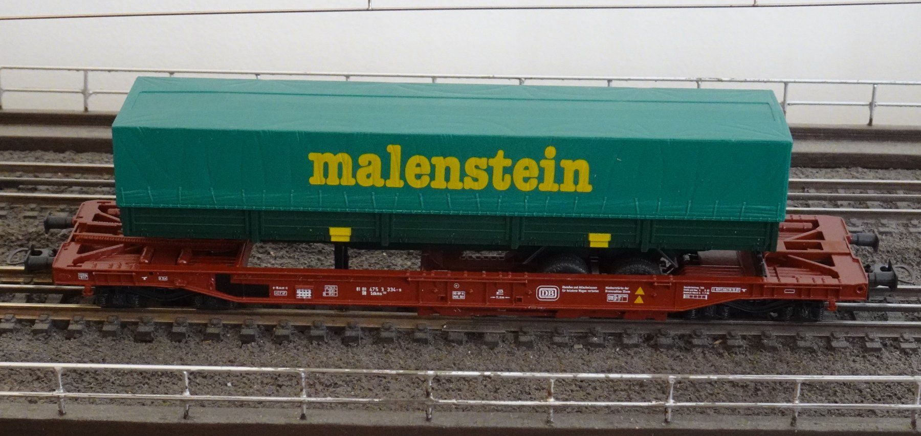 Roco 46358 Huckepack-Wagen 4 Achsen m Auflieger "Malenstein" (Gebraucht ...