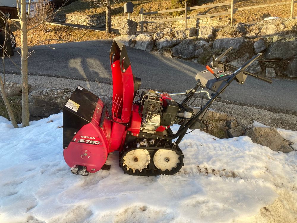 Fraiseuse à neige Honda HS760 (Gebraucht) in Charmey (Gruyère) für CHF 900 – nur Abholung auf ...