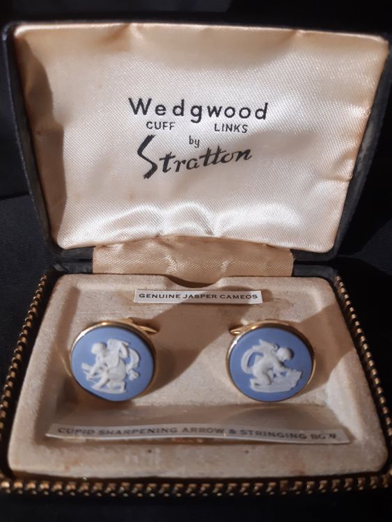 Wedgwood Cufflinks by Stratton cameos UK - Manschettenknöpfe | Kaufen ...
