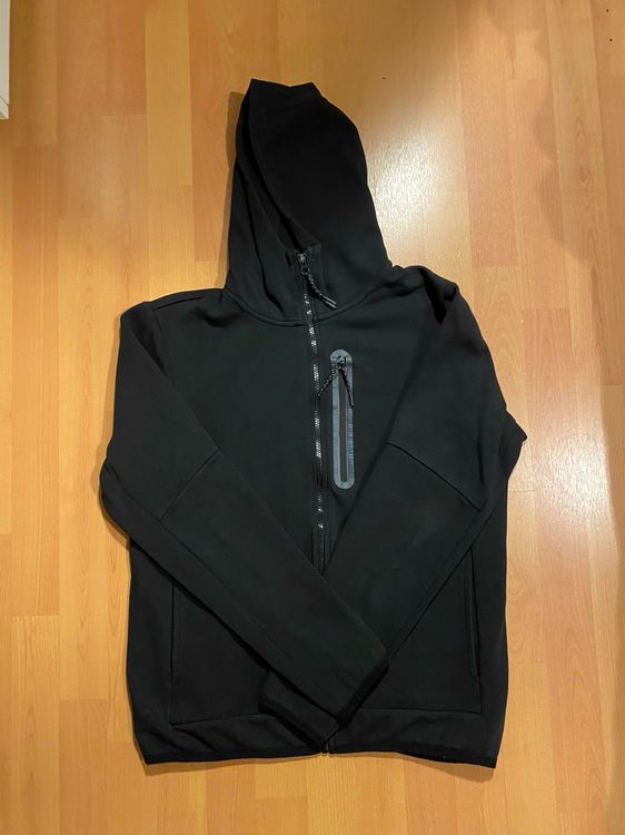 2 jackets technique (D'occasion) à St-Blaise pour CHF 10 – avec ...
