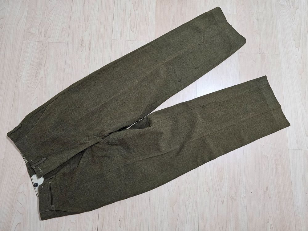WW2 Englische Hose ab 1 Fr.- (Gebraucht) in Chur für CHF 1 – mit ...